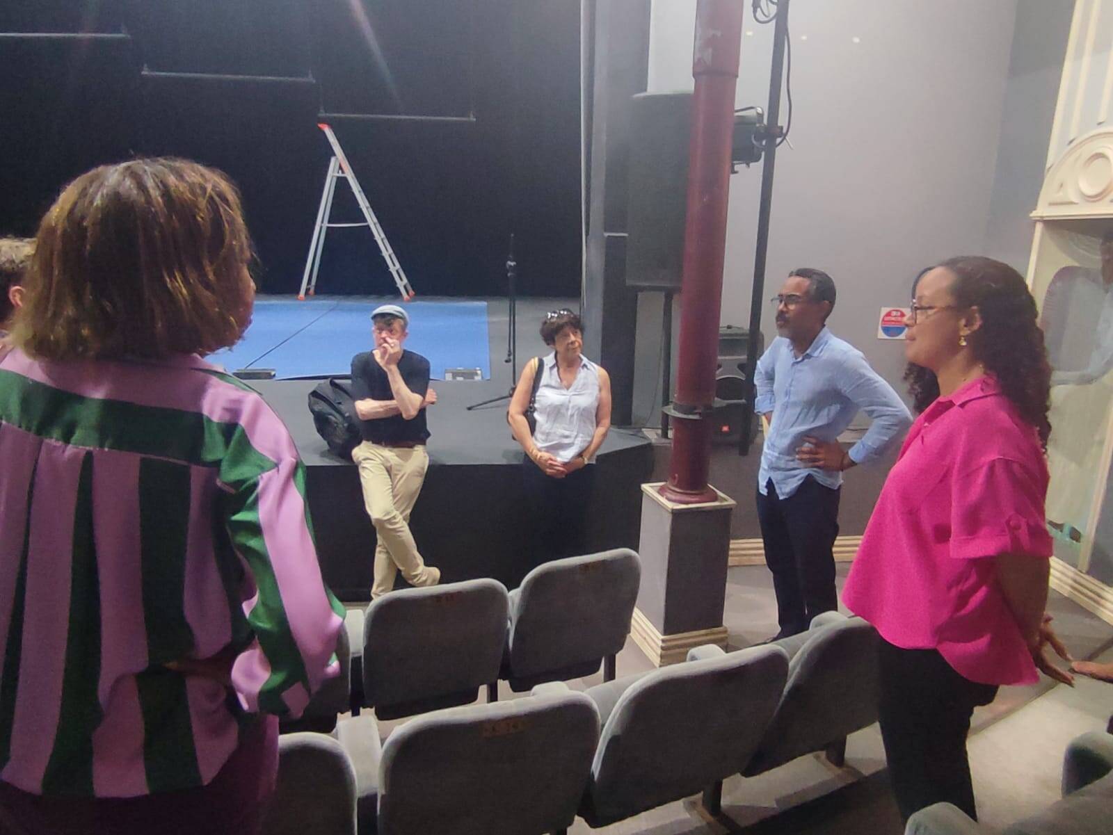 Christopher MILES, Directeur général de la Création Artistique, en ...