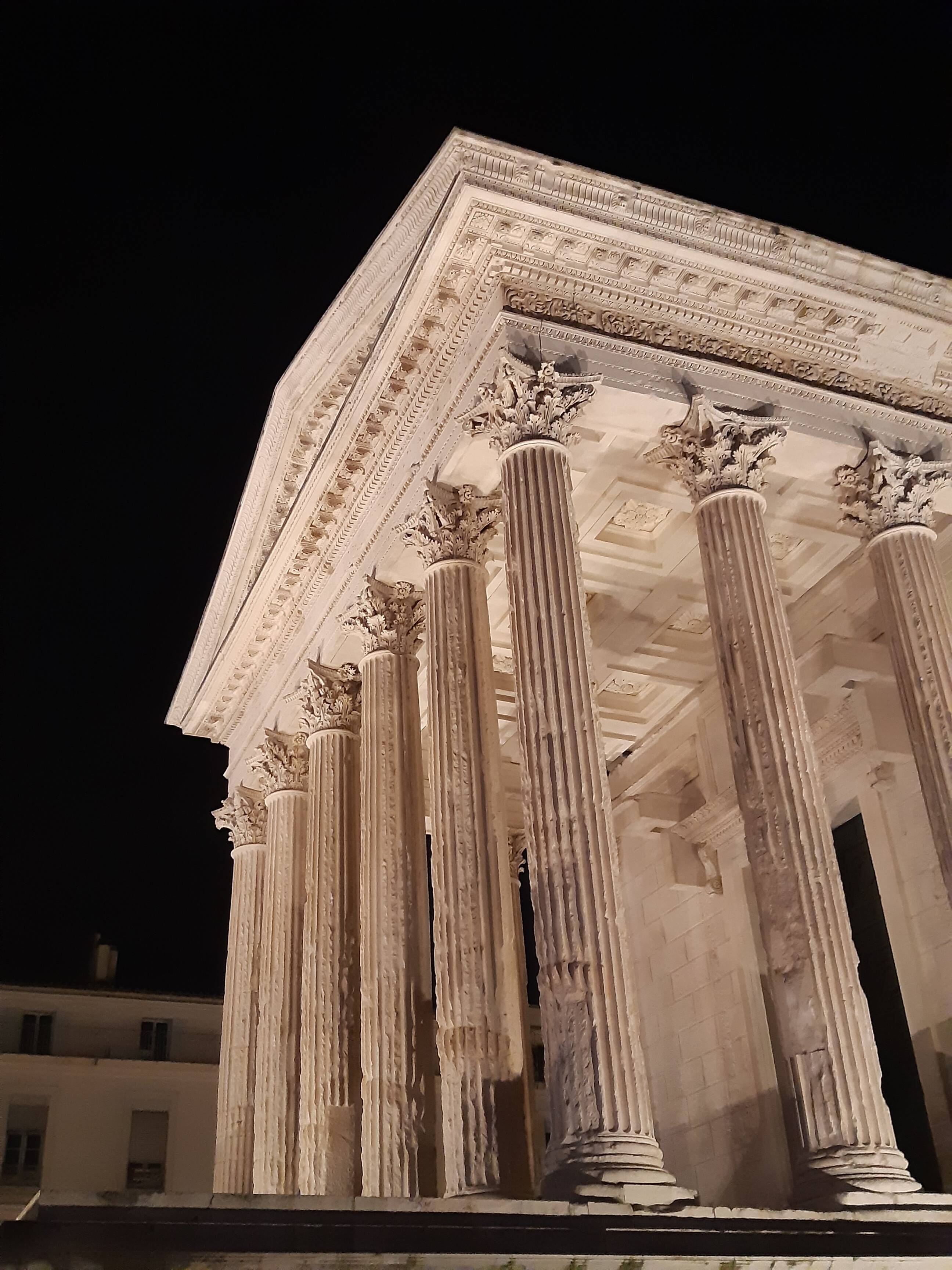 La Maison Carrée de Nîmes, inscrite au patrimoine mondial de l’UNESCO ...