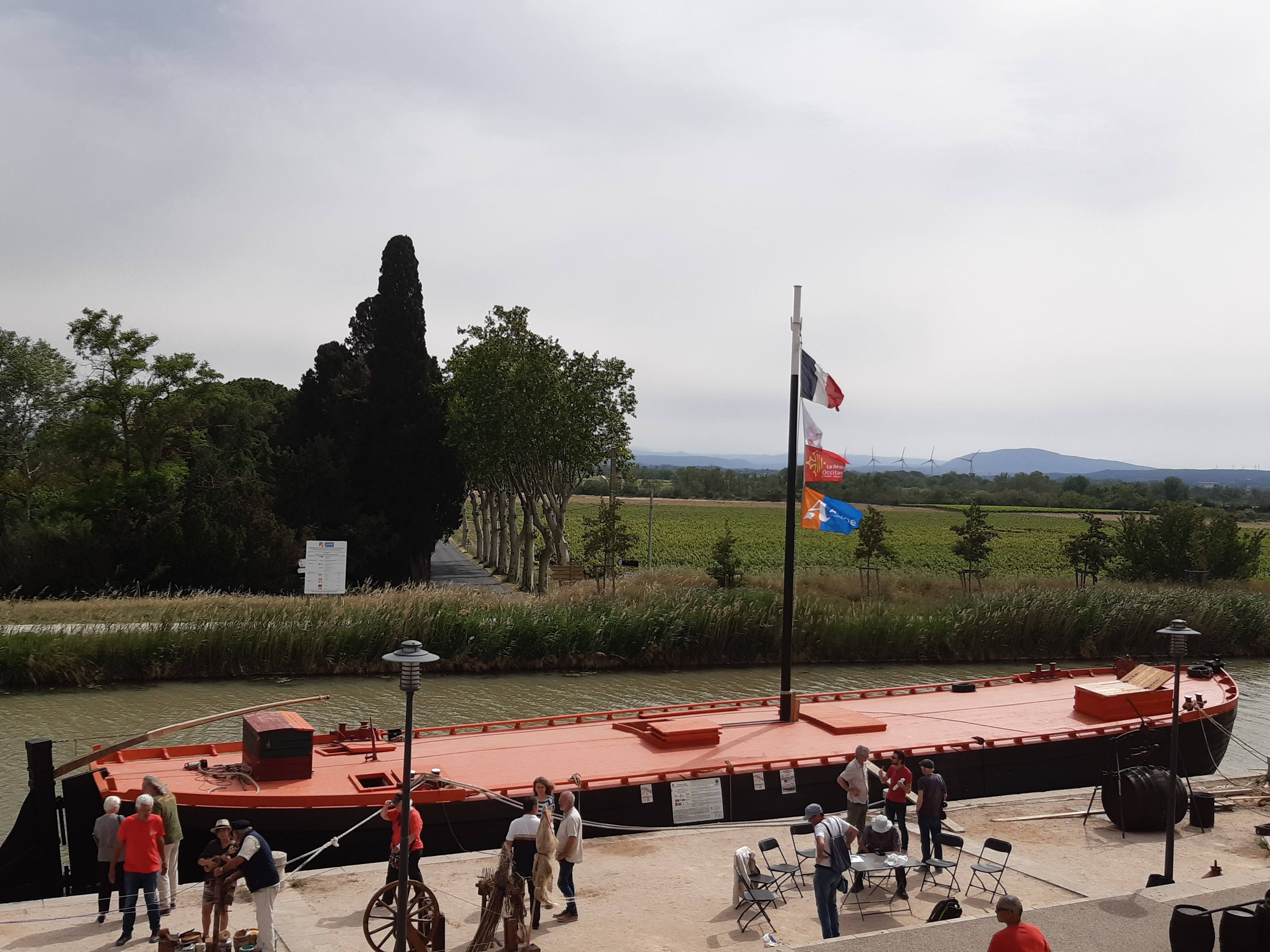 Le retour de la Marie-Thérèse sur les eaux du canal du Midi | Ministère ...