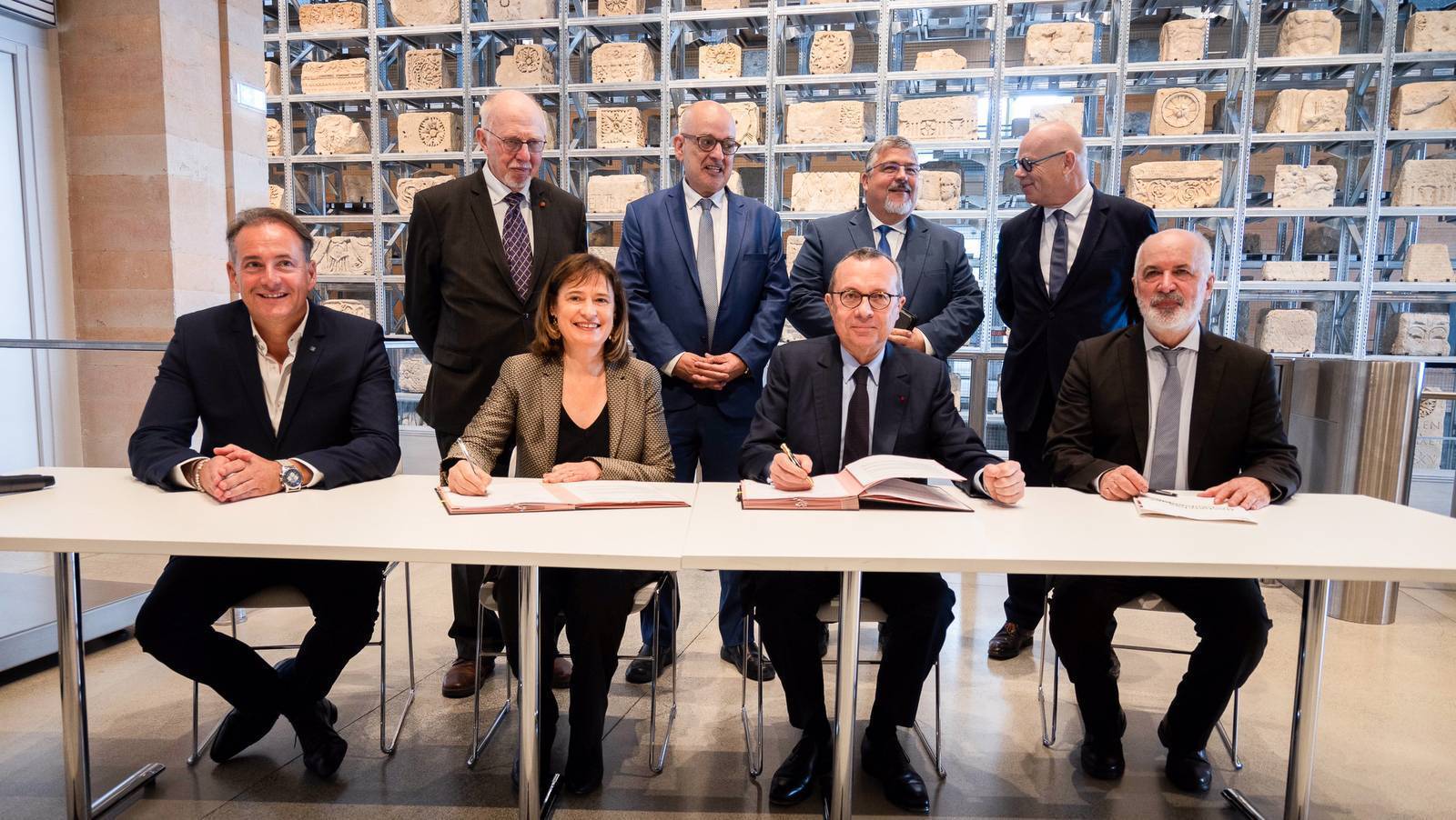 Remise protocolaire du rapport final d’opération de la fouille ...