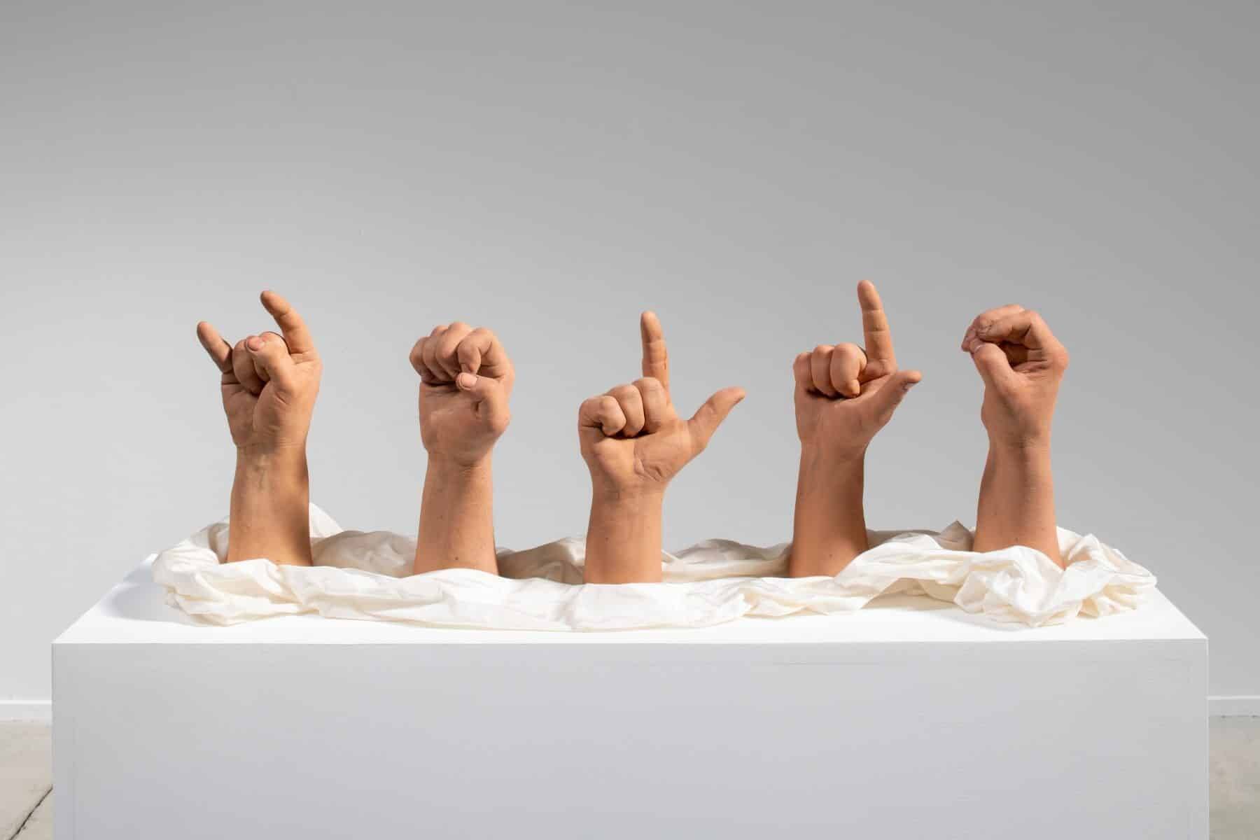 Exposition Hyper sensible, un regard sur la sculpture hyperréaliste au ...