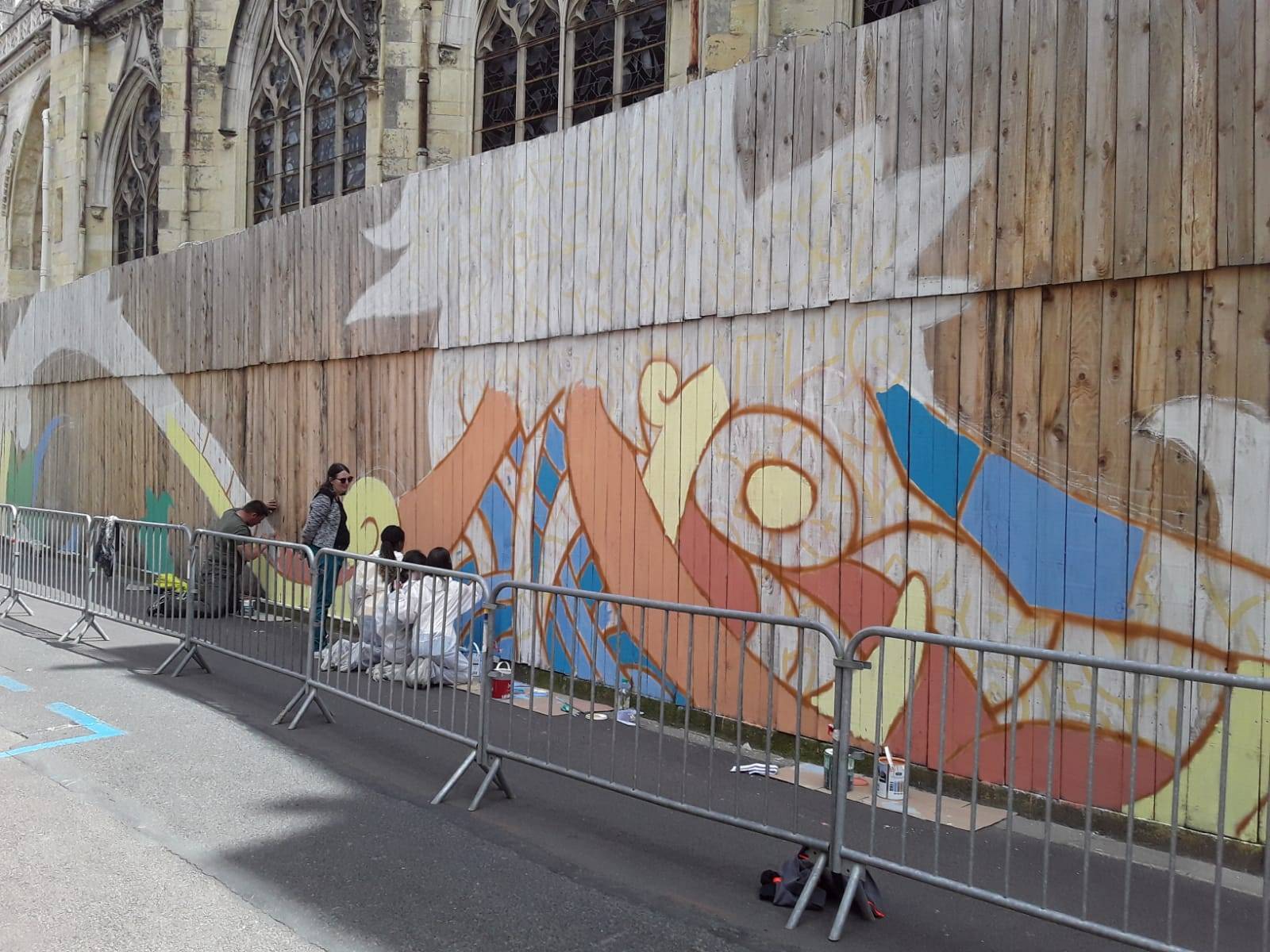 Cathédrale de Nevers : les jeunes se lancent dans l’art
