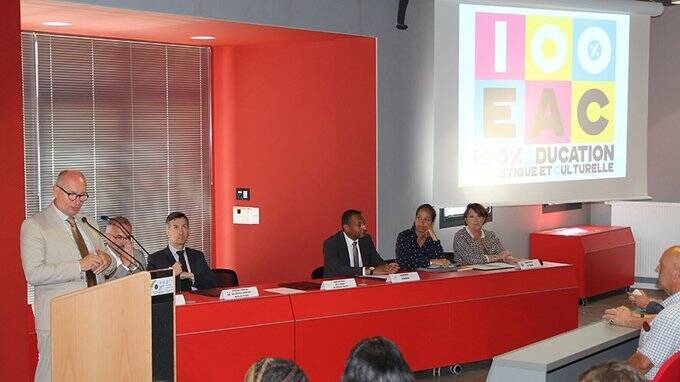 Signature de la convention 100% EAC à Château-Thierry | Ministère de la ...