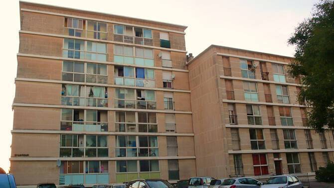 Analyse du bâti - les plans, les vues ...: Bâtiment La Tour